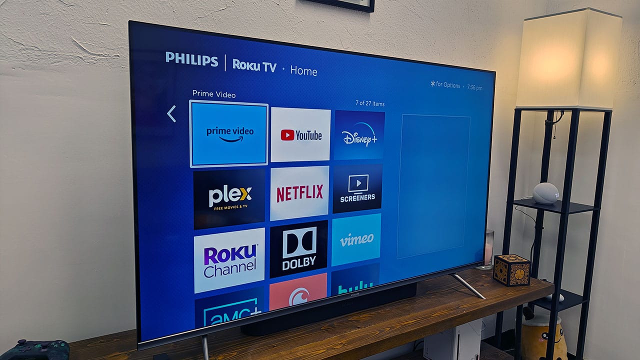 55" Philips QLED Roku TV (2023) Review - CGMagazine