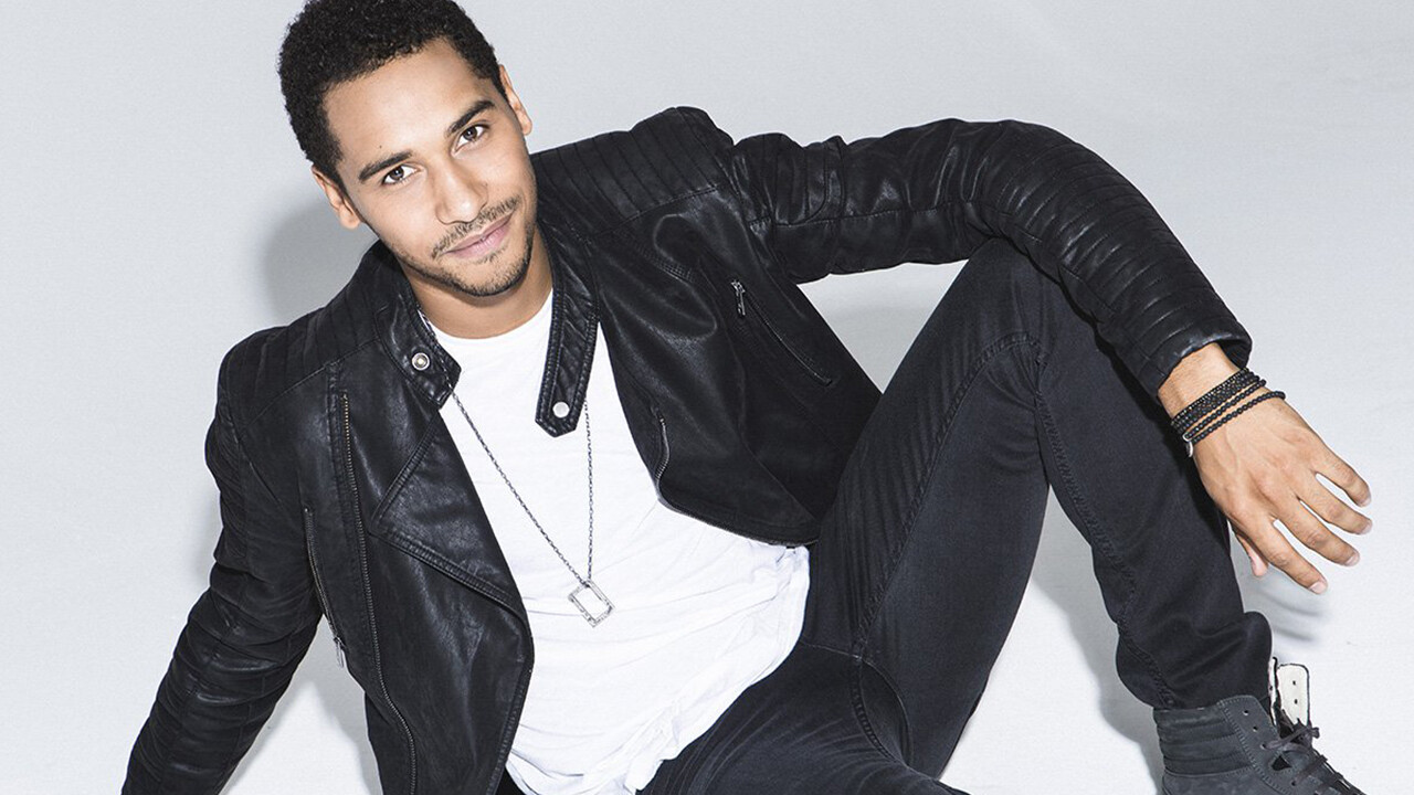 Interview with Elliot Knight: From Pirate to Wizard