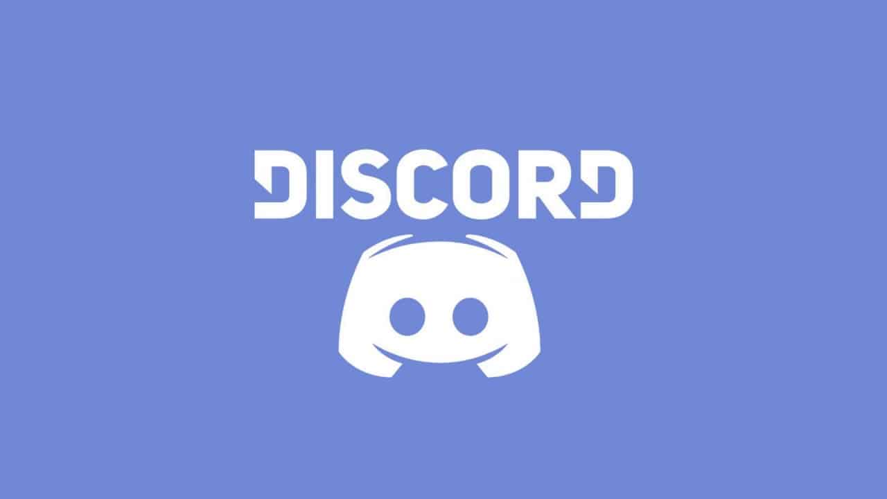 Discord challenges Steam with free games & online store.