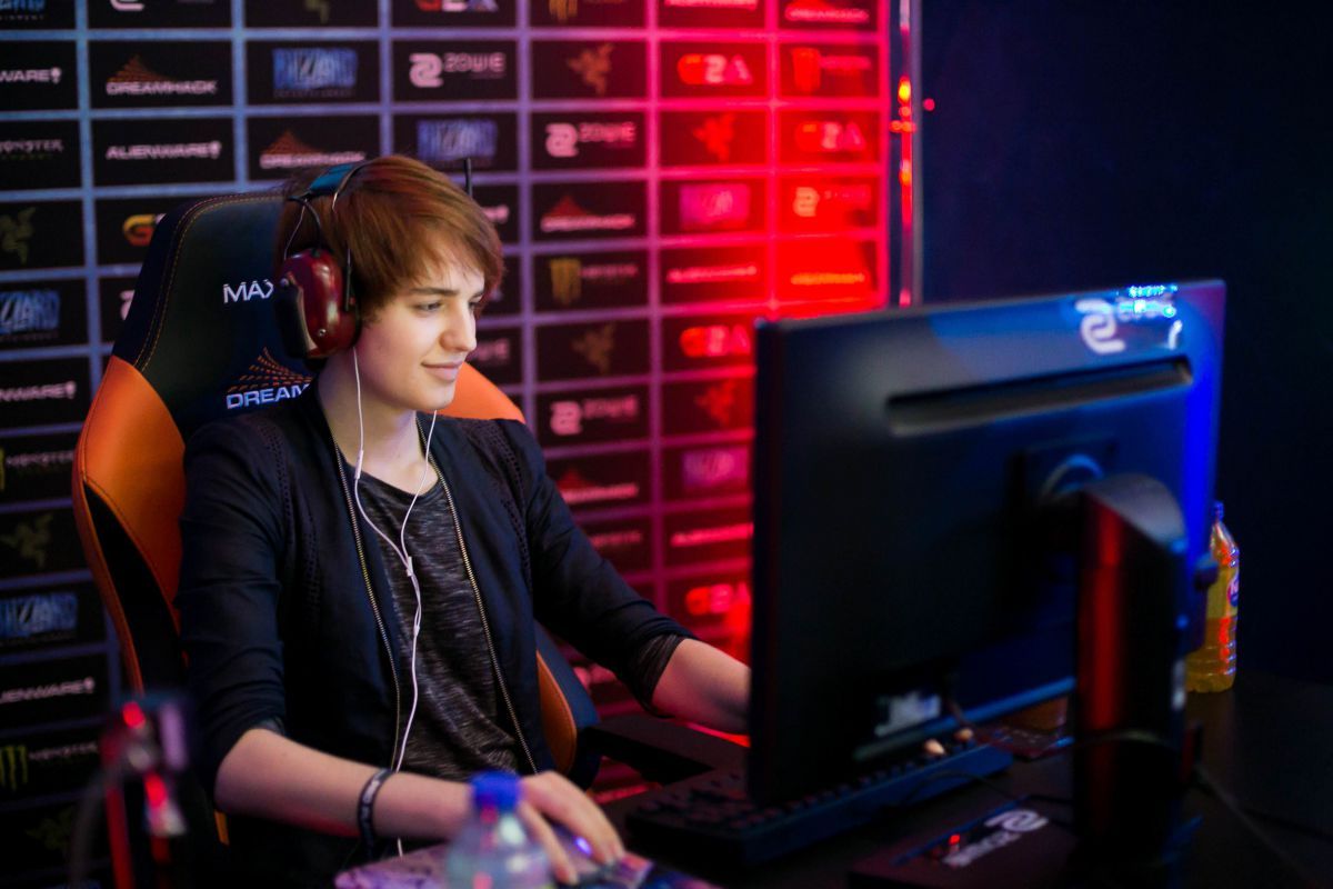 Top Female Gamers: Global Popularity Rankings
