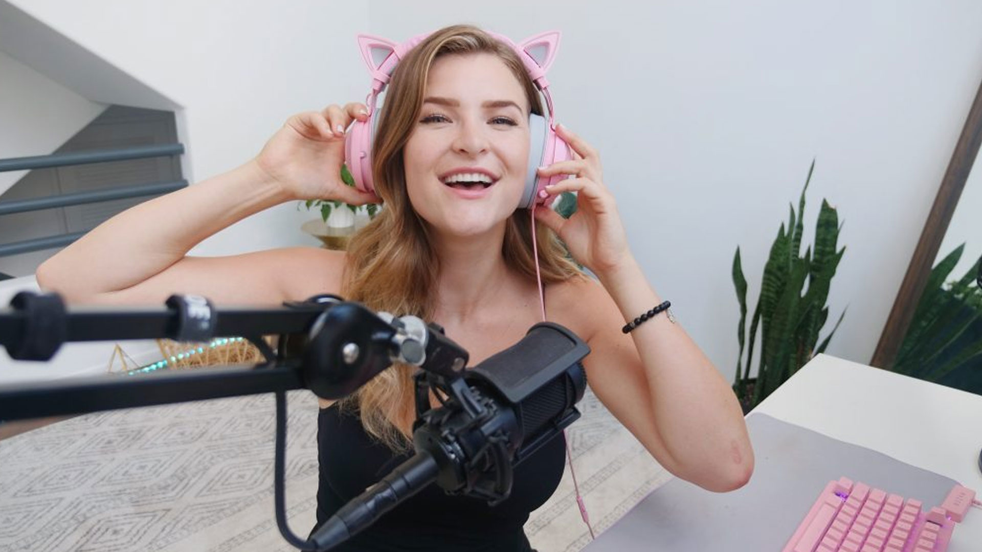 Top Female Gamers: Global Popularity Rankings