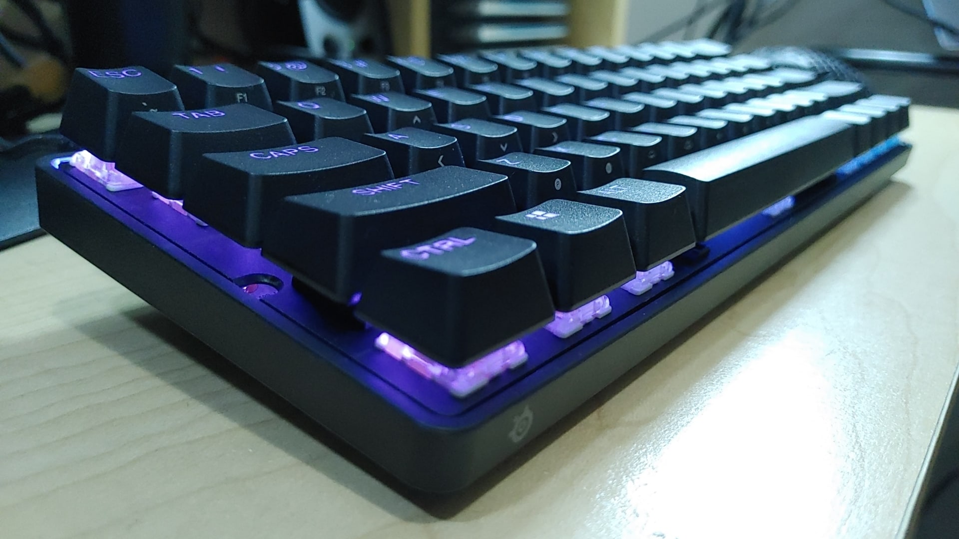 SteelSeries Apex 9 Mini Optical Gaming Keyboard review - CGMagazine