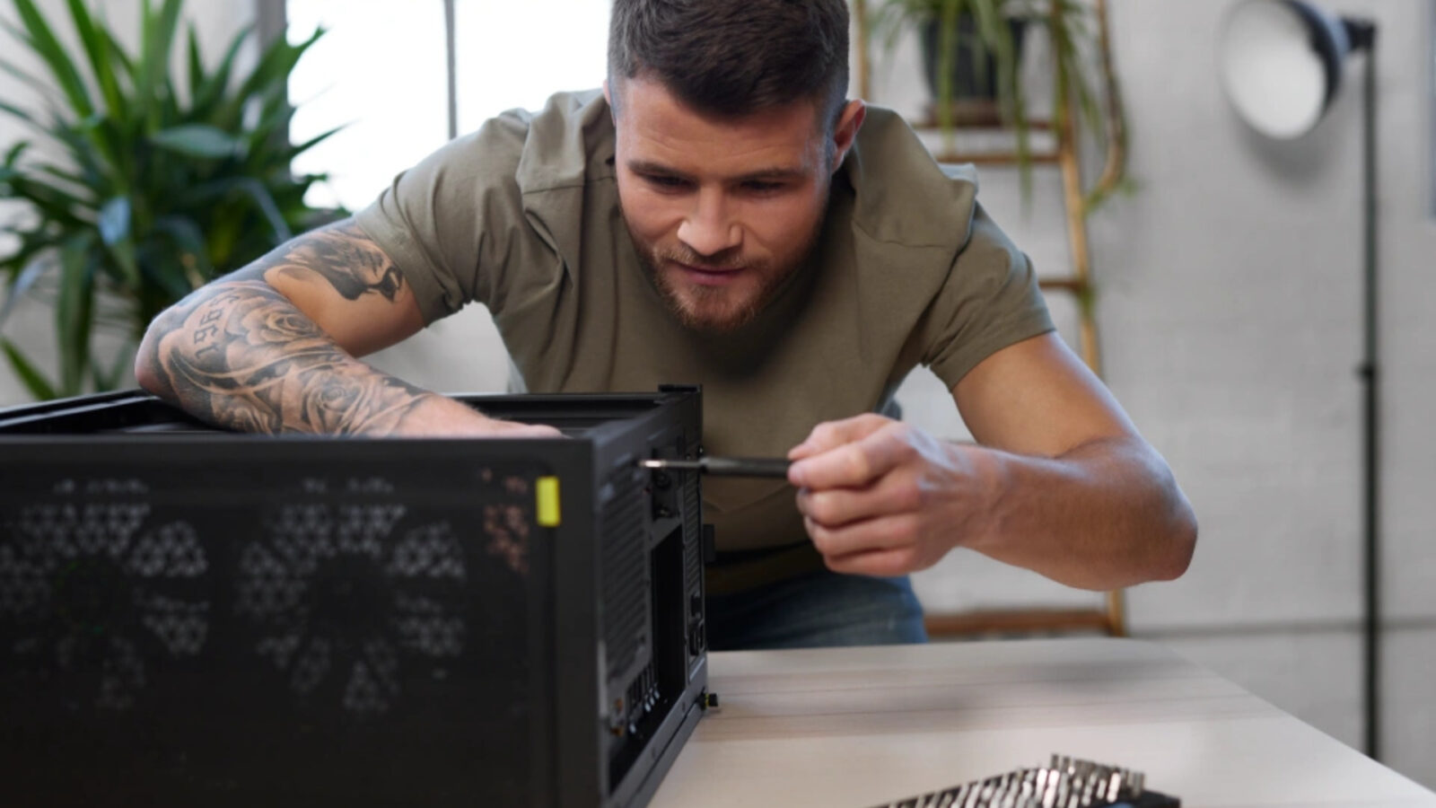 Corsair's PC Building Kits: LEGO-Like Simplicity.