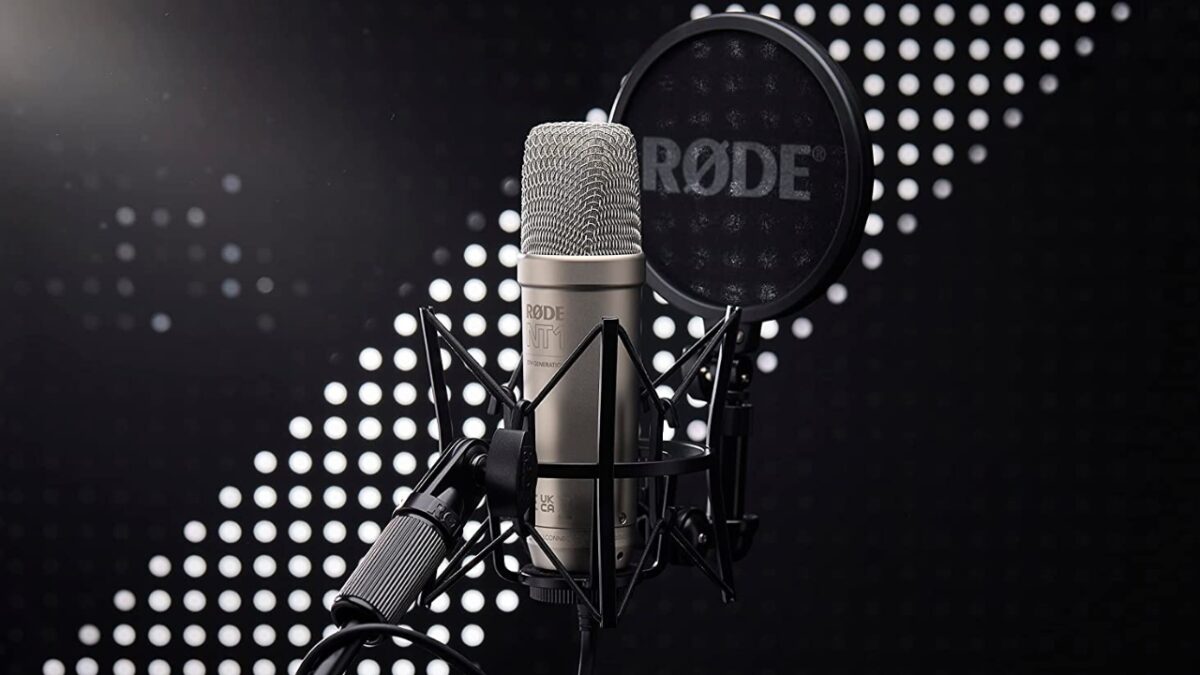 RØDE NT1 5th Gen Condenser Microphone Review - CGMagazine