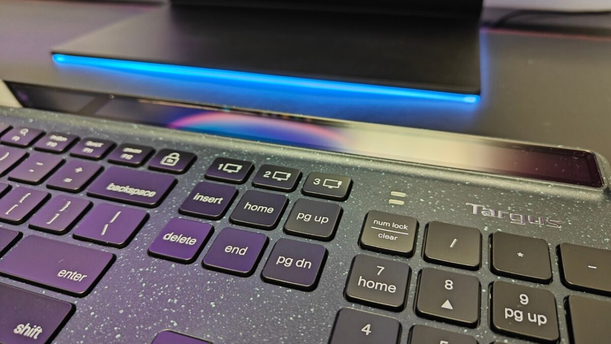 Targus Sustainable Energy Harvesting EcoSmart Keyboard Review - CGMagazine