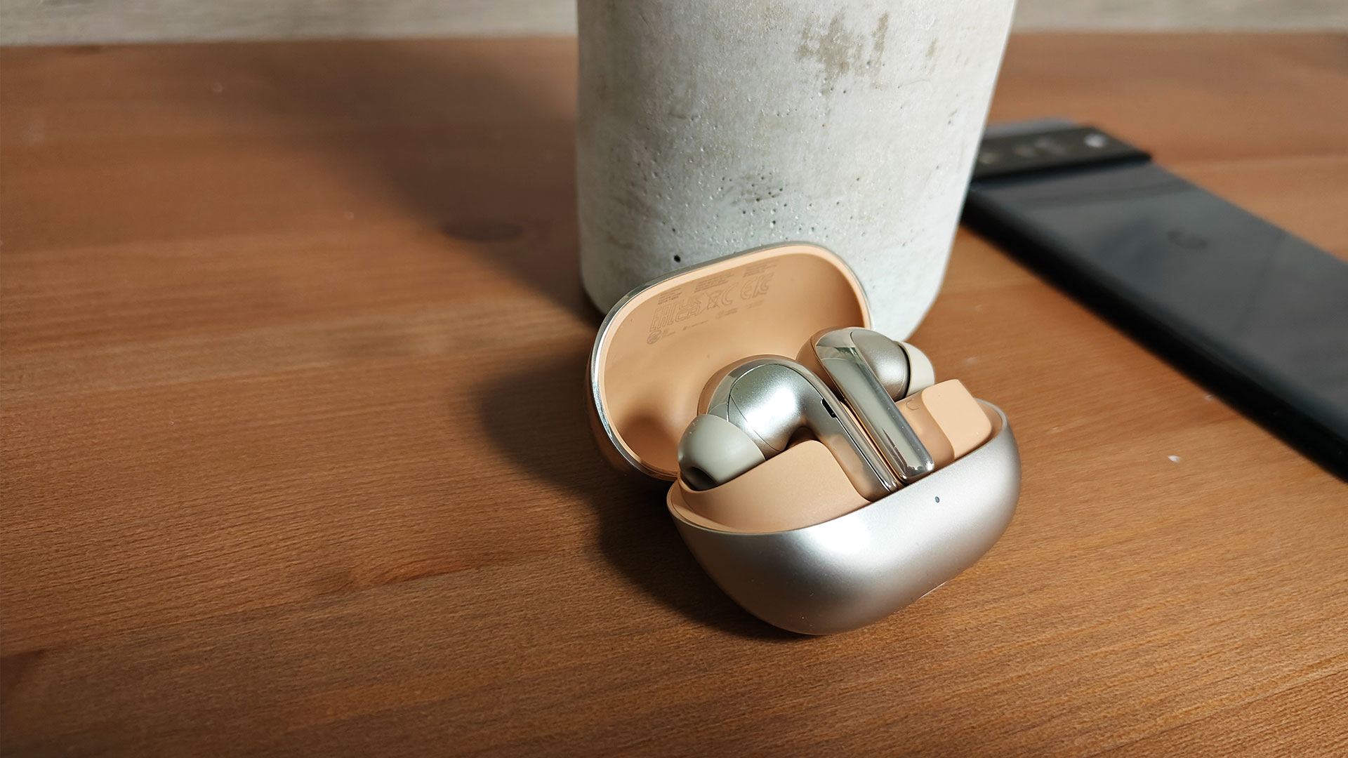 Xiaomi Buds 4 Pro Earbuds Review - CGMagazine