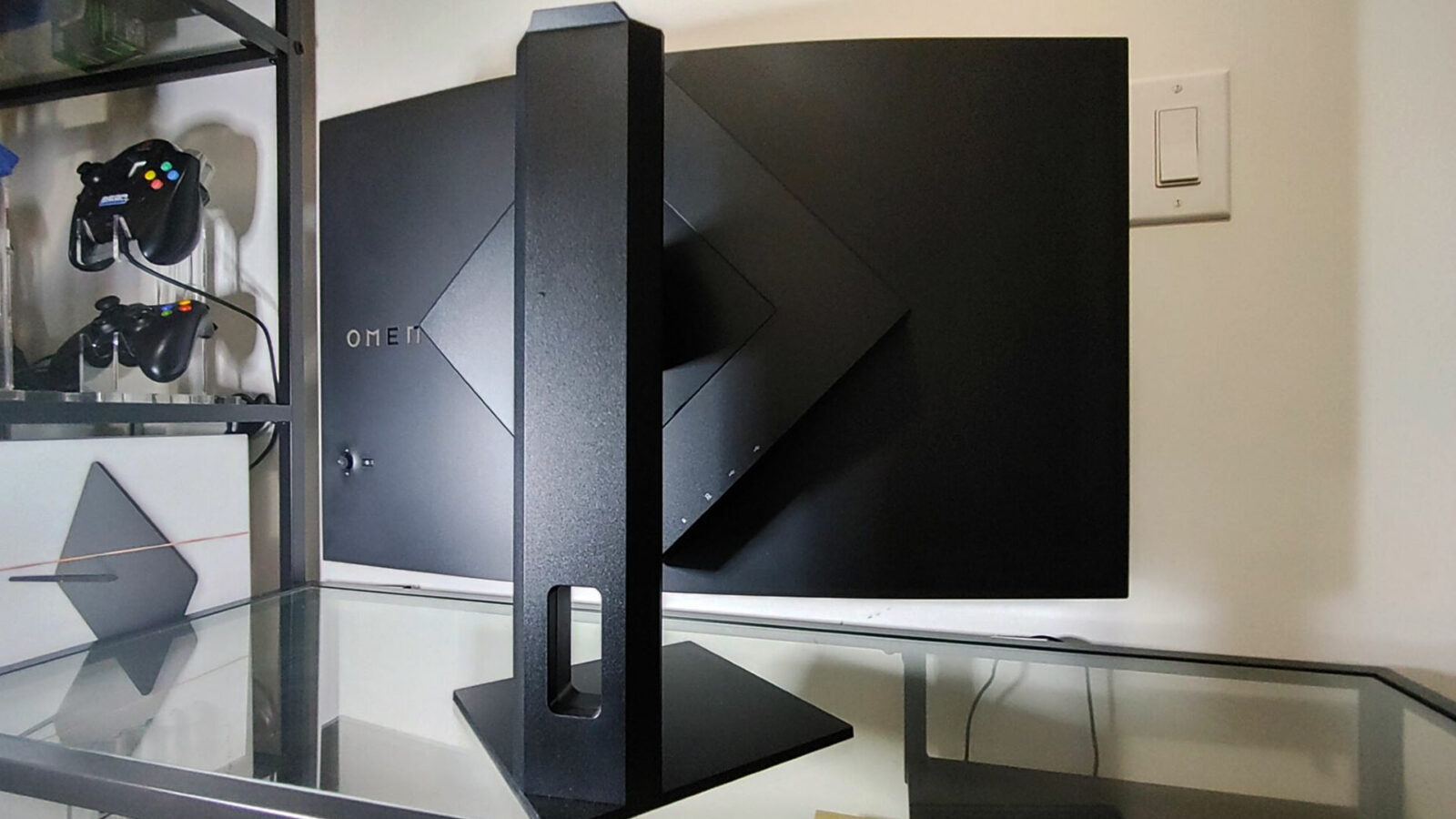 HP OMEN 27c Curved Gaming Monitor Review - CGMagazine