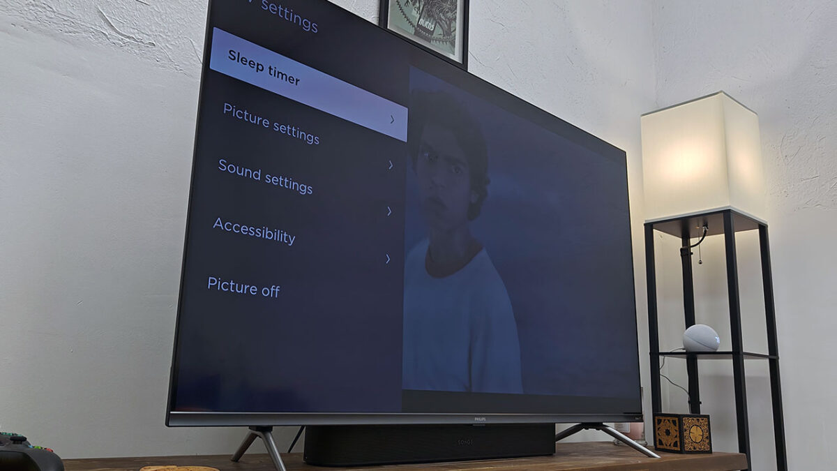 55" Philips QLED Roku TV (2023) Review - CGMagazine