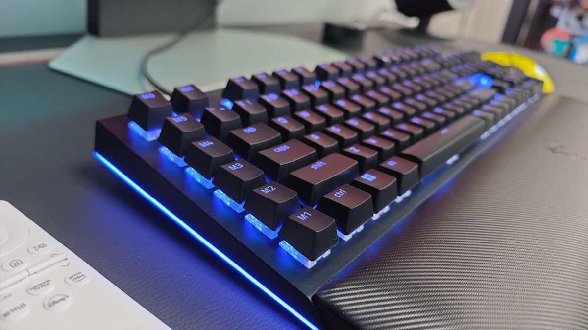 Razer Blackwidow V4 Keyboard Review - CGMagazine