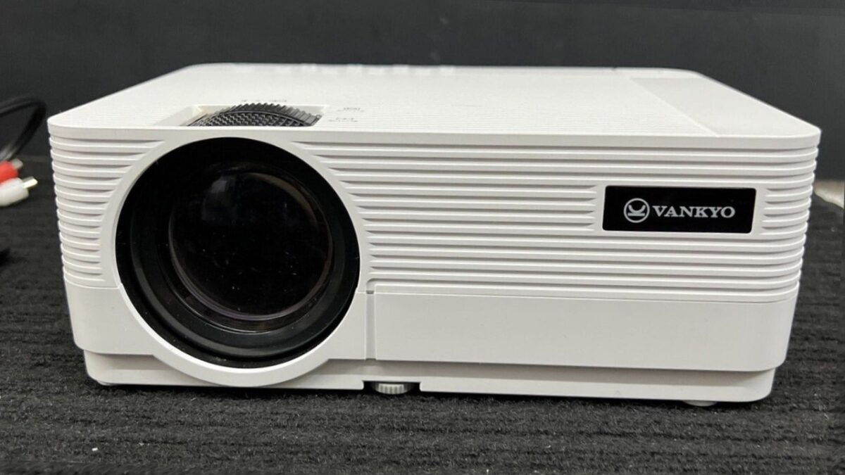 VANKYO Leisure 470 HD Mini Projector with Roku Review - CGMagazine