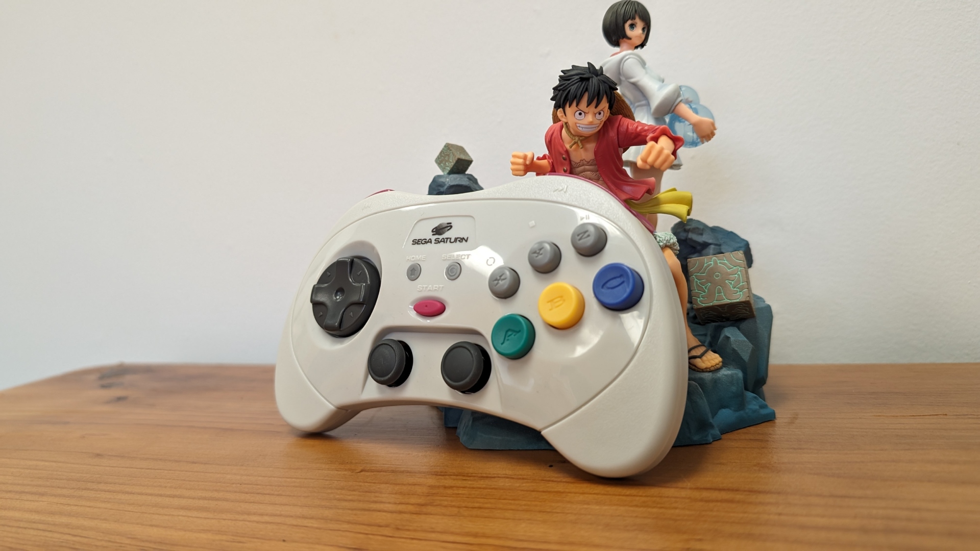 Retro-Bit SEGA Saturn 2.4GHz Wireless Pro Controller Review - CGMagazine