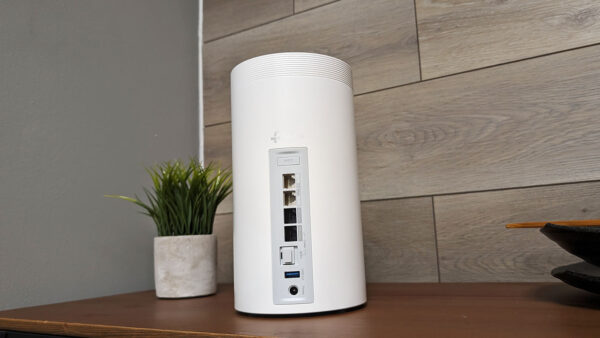 TP-Link Deco BE95 Wi-Fi 7 Mesh Router Review | CGMagazine