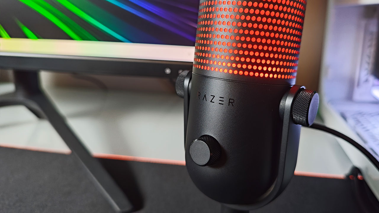 Razer Seiren V3 Chroma Microphone Review - CGMagazine