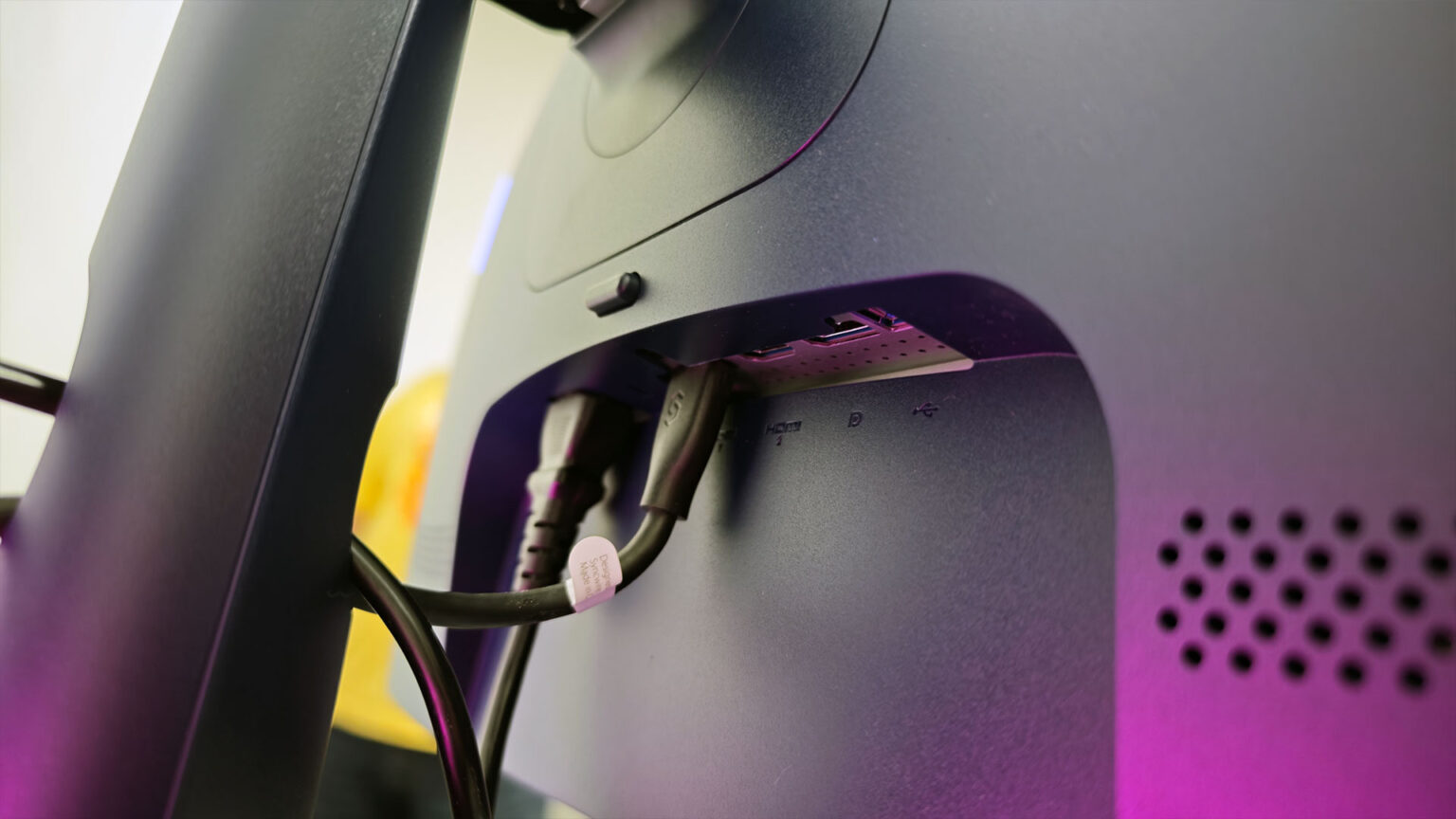 Alienware AW3425DW QD-OLED Gaming Monitor Review - CGMagazine