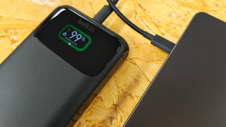 Belkin BoostCharge Pro 3-Port Laptop Power Bank 20k Review - CGMagazine