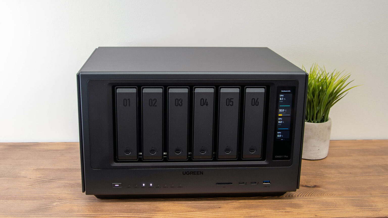 UGREEN Ai NAS iDX6011 Pro NAS Review - CGMagazine