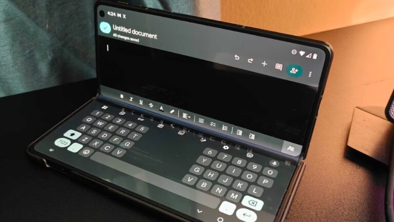 Motorola Razr Fold Review - CGMagazine